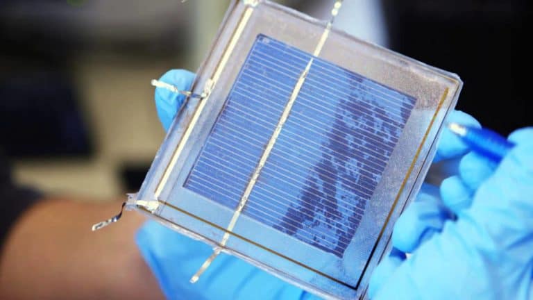 Self-Cleaning Solar Panels - Best Solar Tech